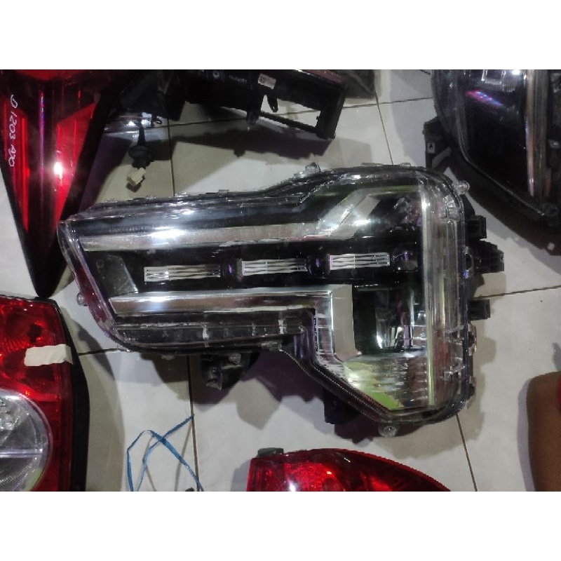 Jual Headlamp Lampu Depan Mitsubishi Xpander 2022 2023 | Shopee Indonesia