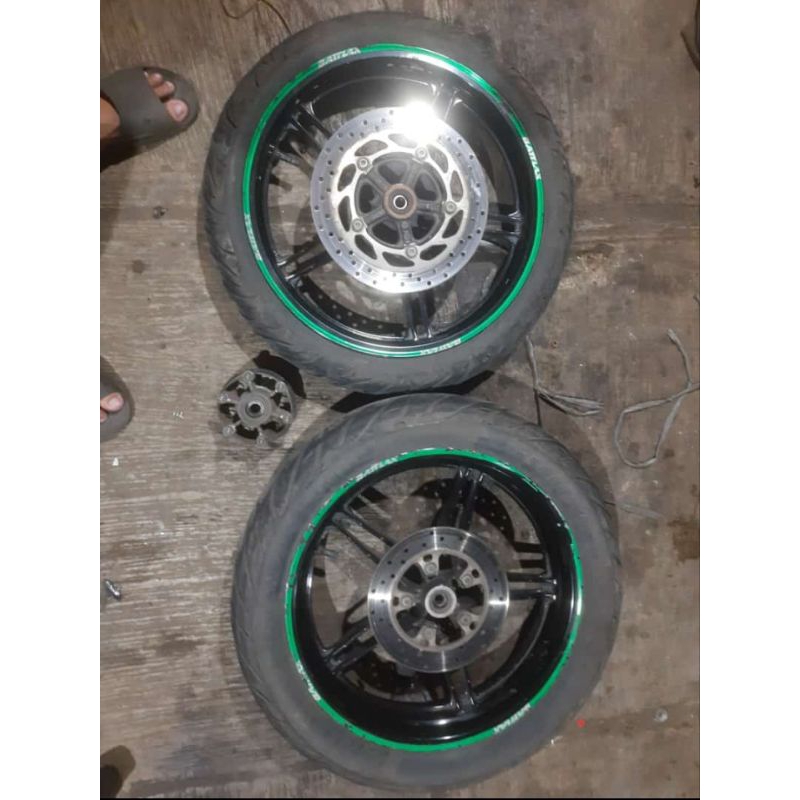 Jual Velg Ori Yamaha R15 V2 | Shopee Indonesia