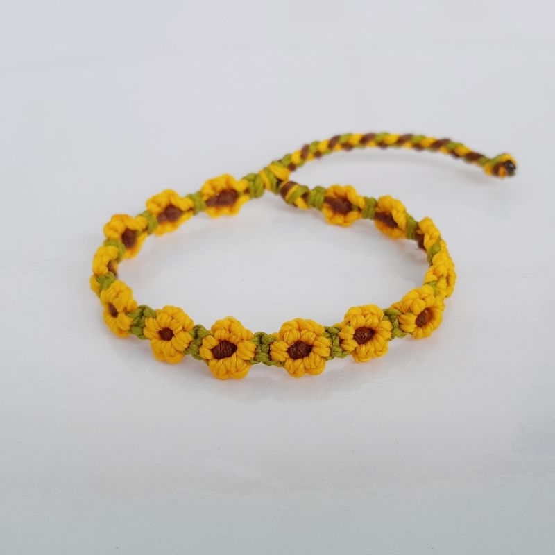 Jual Gelang bunga daisy | matahari / gelang rajut / gelang tali ...