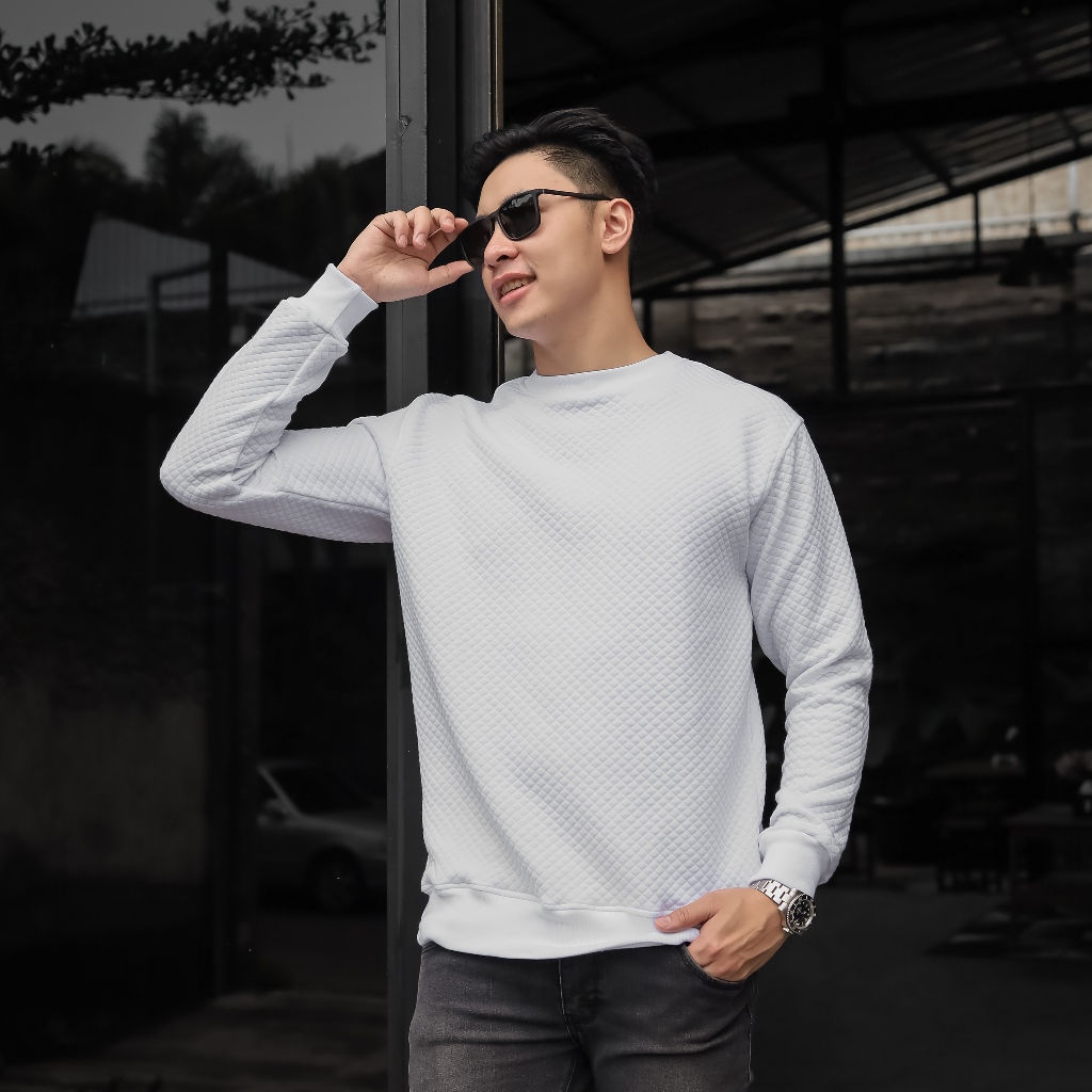Jual Delibra Sweater Pria Diamond White | Shopee Indonesia