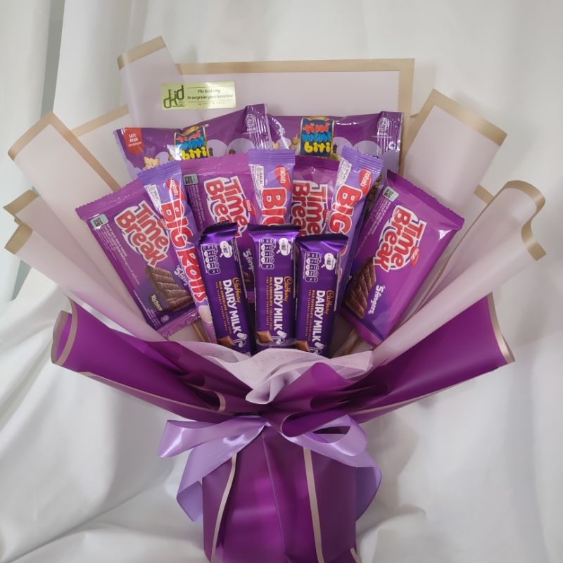 Jual bouquet snack tema warna/ buket Snack wisuda/ buket Snack ulang ...