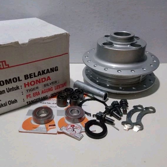 Jual TROMOL BELAKANG TIGER LAMA/TROMBOL REM BELAKANG SET BOS GEAR+BAUD ...