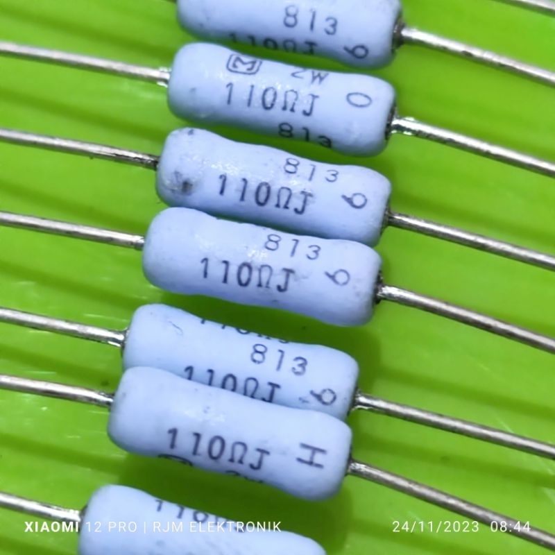 Jual 10 pcs resistor 110 ohm 2 watt original | Shopee Indonesia