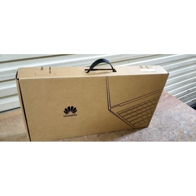 Jual dus laptop Huawei 15,6 inc dan 14 inch original | Shopee Indonesia
