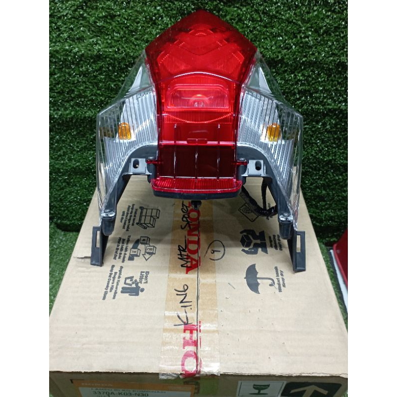 Jual stop Assy/lampu stop Revo fi 2014 2015 Ori AHM (3370A-K03-N30 ...