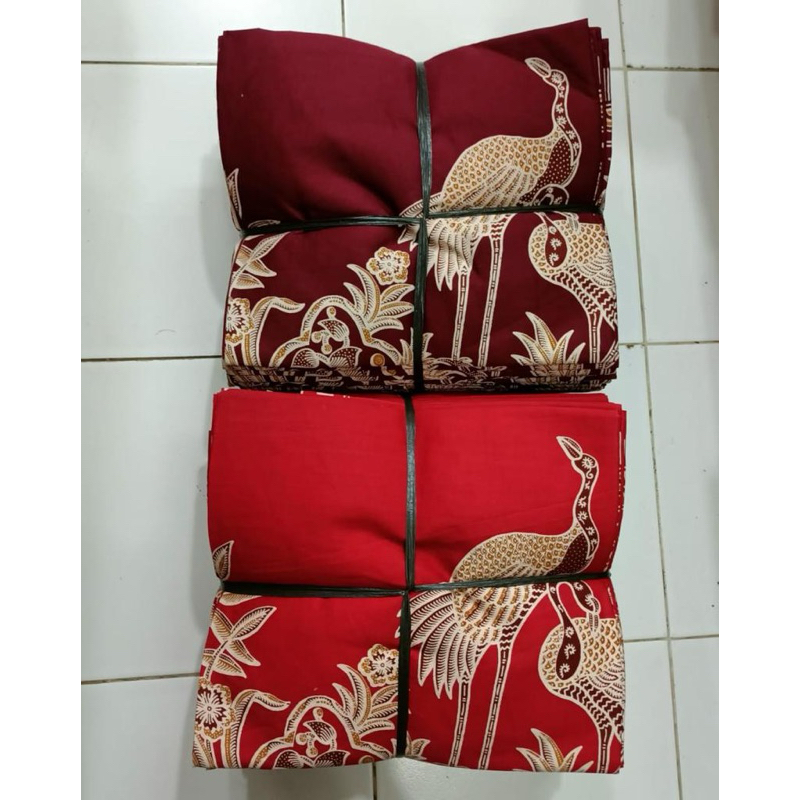 Jual Kain batik merah Bangau. Batik Natal. Batik imlek. Batik cheongsam ...
