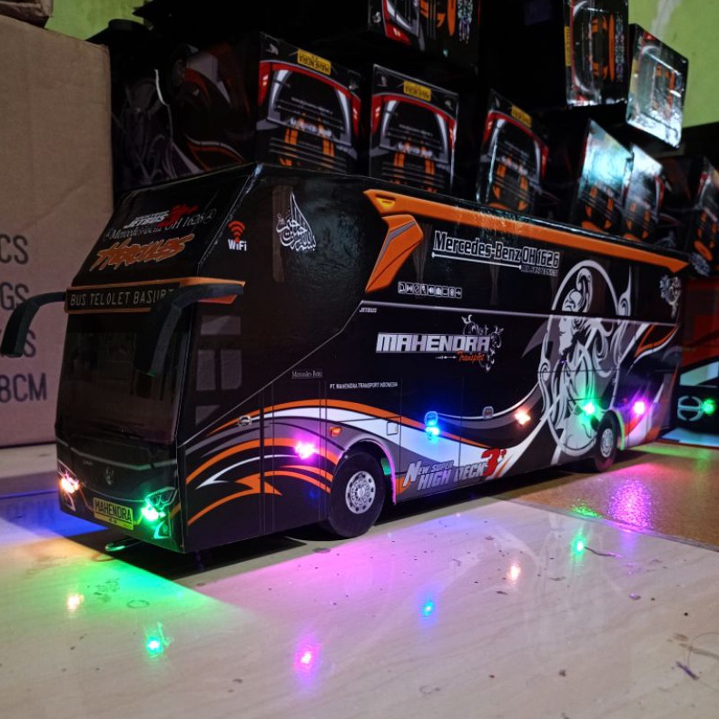 Jual Terbaik Miniatur Bus Tolelet Basuri full lampu ada 25 Nada ukuran ...