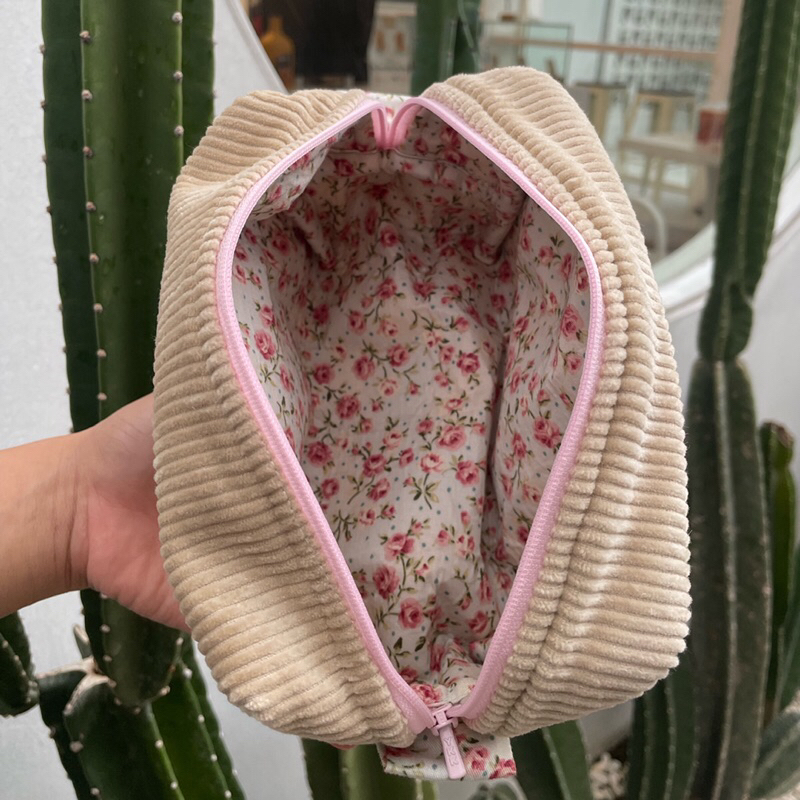 Jual Cream Corduroy Pouch by marsyanda.studio | Pouch make up | Pouch serbaguna | Shopee Indonesia