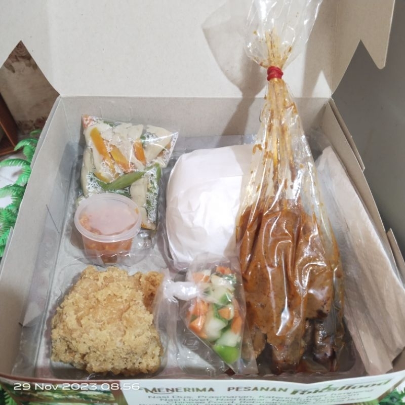 Jual Paket nasi box/nasi kotak/sate ayam | Shopee Indonesia