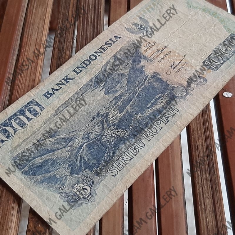 Jual Uang Kertas Tahun 1992 Nominal Seribu Rupiah Lompat Batu Pulau ...