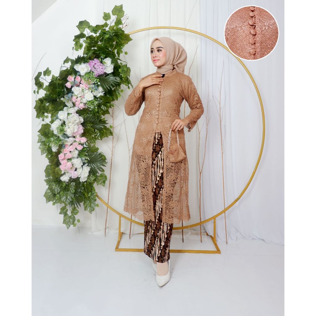 Jual Setelan Kebaya Brokat Modern Kekinian//Setelan Kebaya Kancing ...