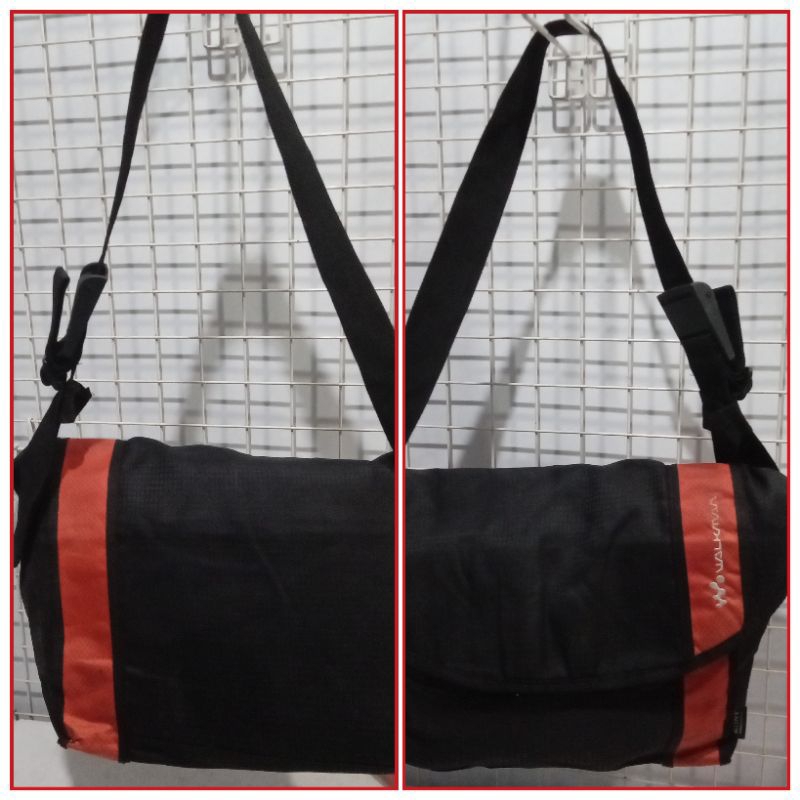 Jual walkman SONY sling bag- preloved- alas13x34cm tinggi 26cm | Shopee ...