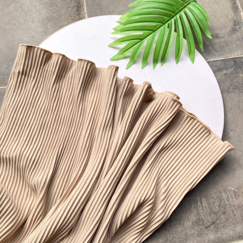 Jual Wavy Pleats Skirt / Rok Plisket Premium /Rok plisket nacy Lidi Kecil | Shopee Indonesia