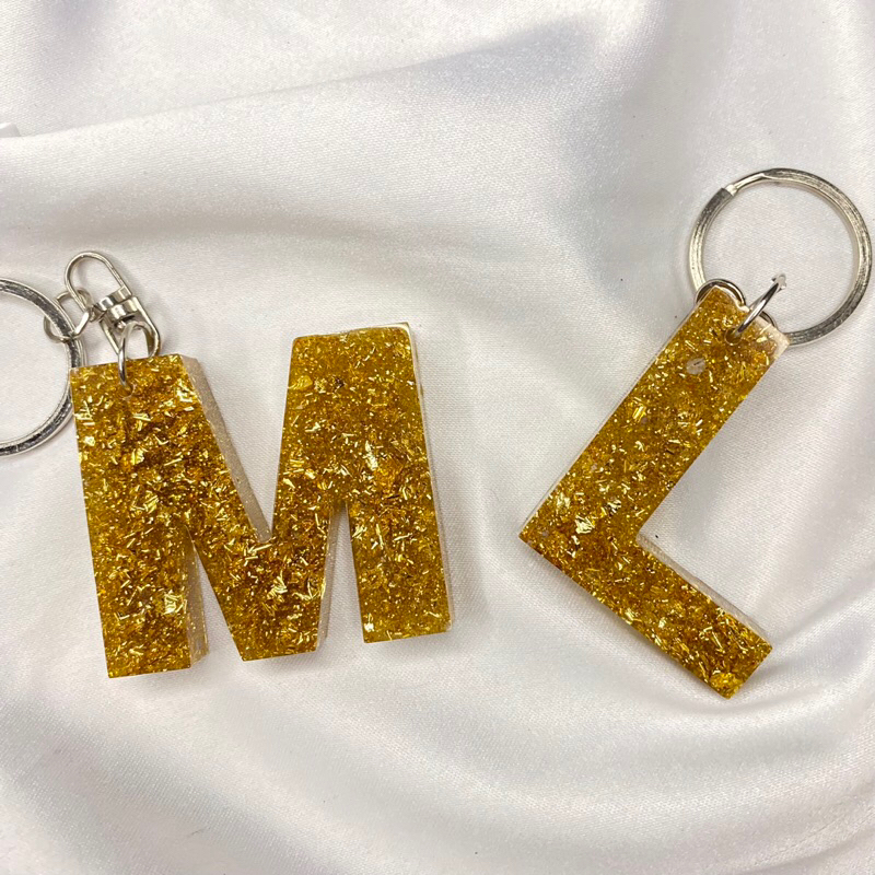 Jual GLITTER FLAKES - RESIN KEYCHAINS/ ALPHABET KEYCHAIN/ GANTUNGAN ...