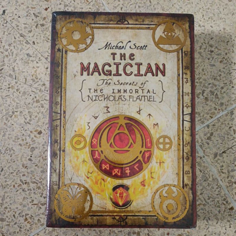 Jual novel THE MAGICIAN (Nicholas Flamel) | Shopee Indonesia
