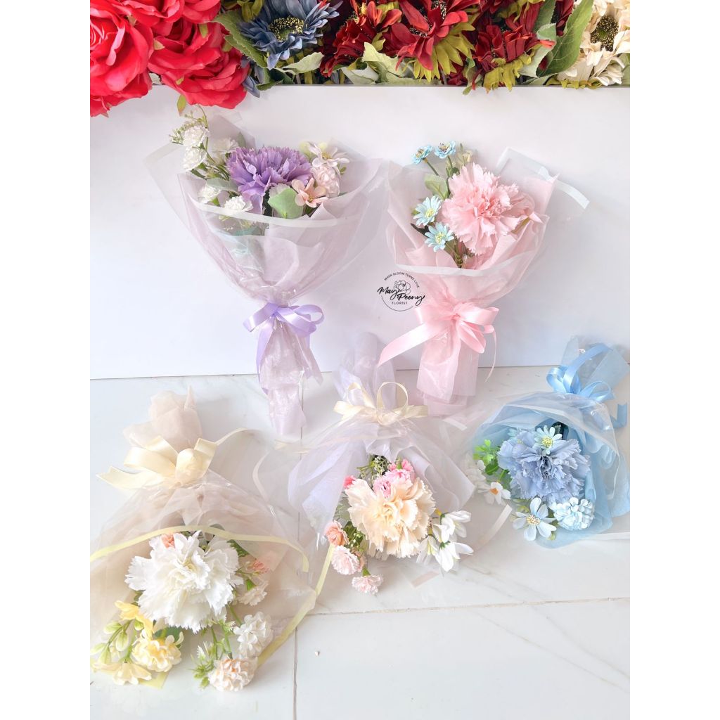 Jual ARTIFICIAL SINGLE CARNATION BOUQUET - BUKET BUNGA WISUDA FLOWER ...