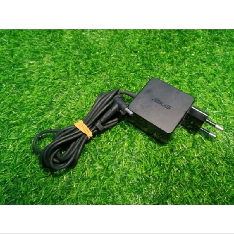 Jual CHARGER / ADAPTOR LAPTOP ASUS BERBAGAI TYPE Second / Bekas Ori ...
