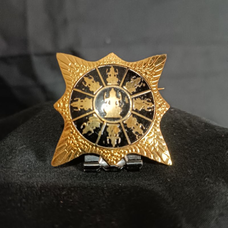 Jual Bros Pin Surya Matahari Majapahit Bintang Segi Delapan Warna ...