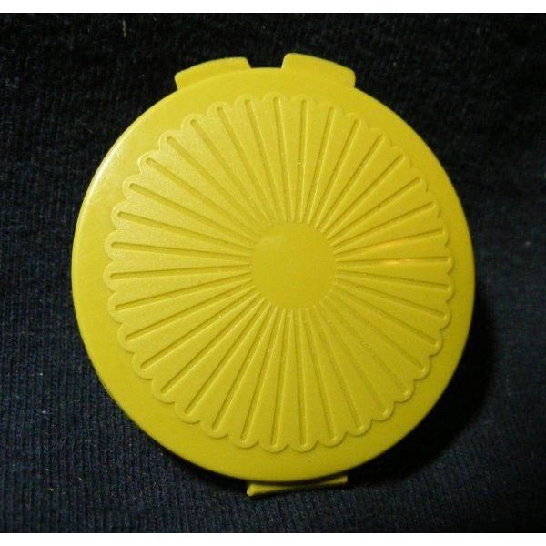 Jual MINI CLAMSHELL PILL CONTAINER (WADAH OBAT) | Shopee Indonesia