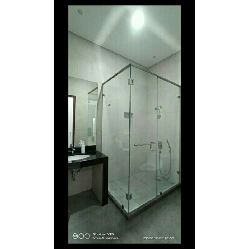 Jual kaca sekat shower box 10mm | Shopee Indonesia