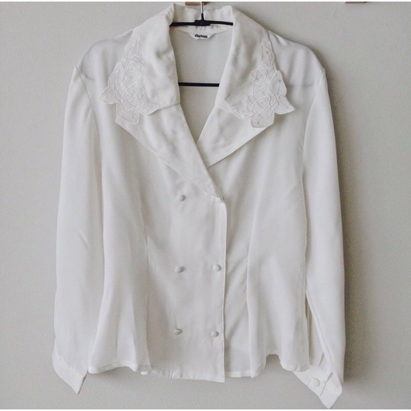 Jual PRELOVED WHITE VINTAGE BLOUSE KEMEJA PUTIH VINTAGE KEMEJA PUTIH ...