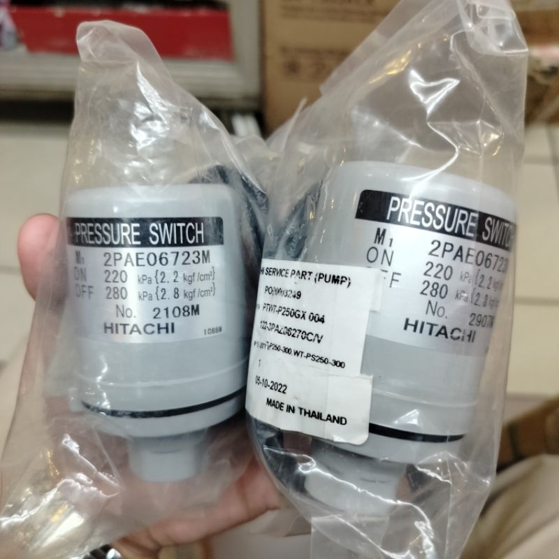 Jual Otomatis / Pressure Switch Pompa HITACHI 2PAE06723M on 220 off 280 kPa | Shopee Indonesia