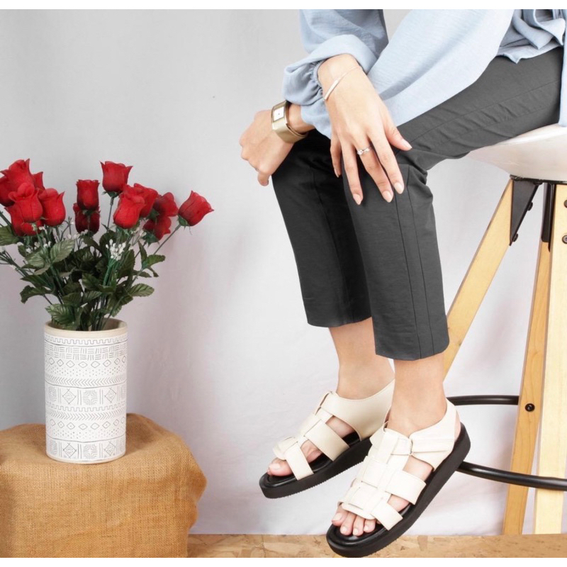 Jual T2 Alina platform sandal size 37-40 tinggi 2cm | Shopee Indonesia