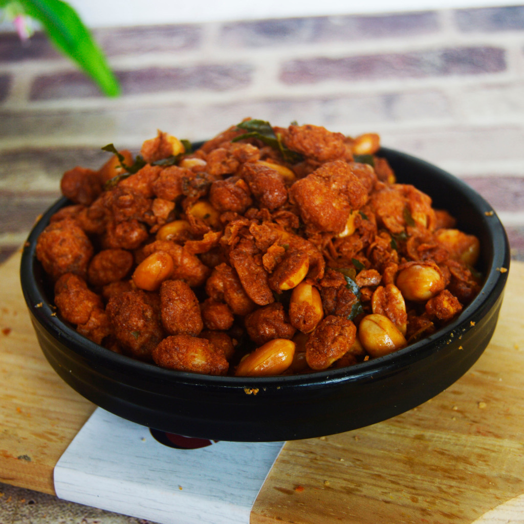 Jual Kacang bali ataau kacang thailand pedas daun jeruk kiloan kg Hokki ...