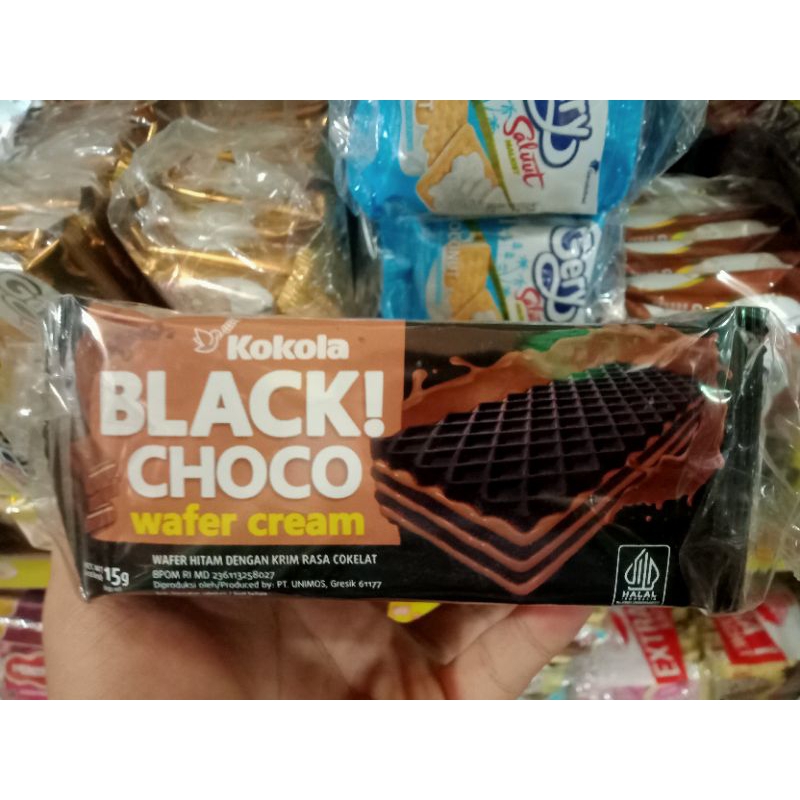 Jual Kokola Wafer Hitam Dengan Krim Rasa Cokelat 15gr x 10Pcs | Shopee ...