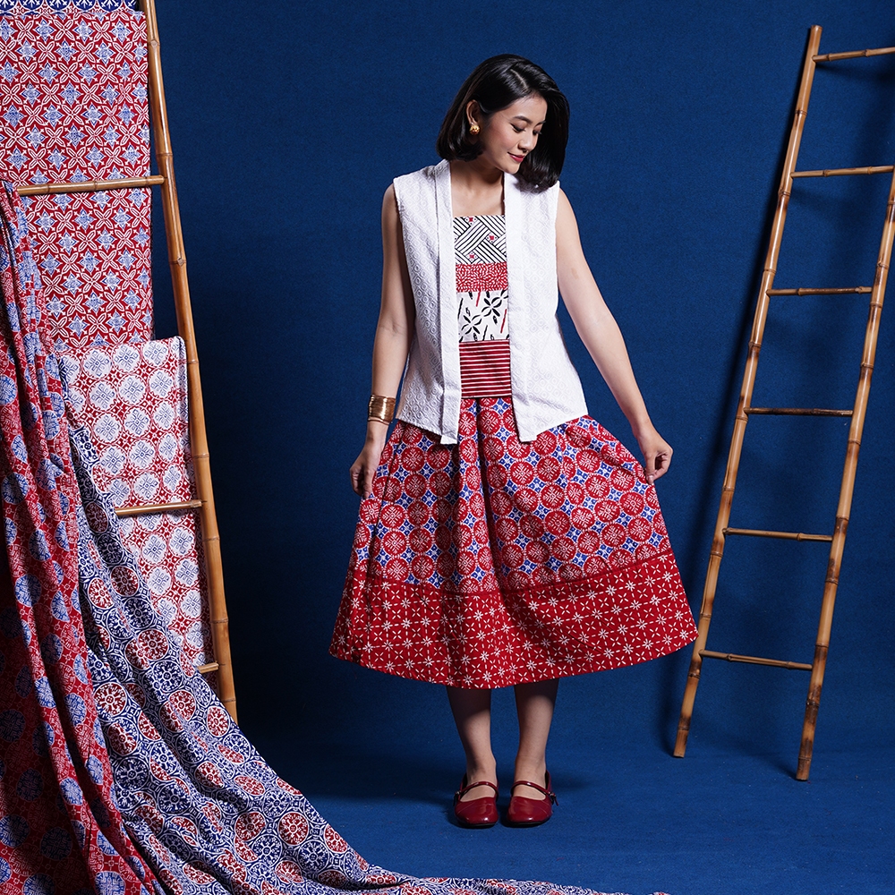 Jual NONA RARA - Jlamprang Skirt Red P0179, Rok batik wanita modern ...