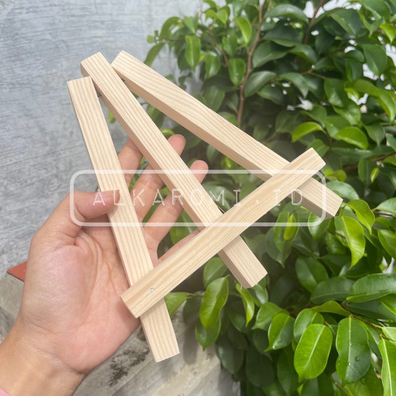 Jual Koleksi stan kayu mini tinggi 18cm | Shopee Indonesia