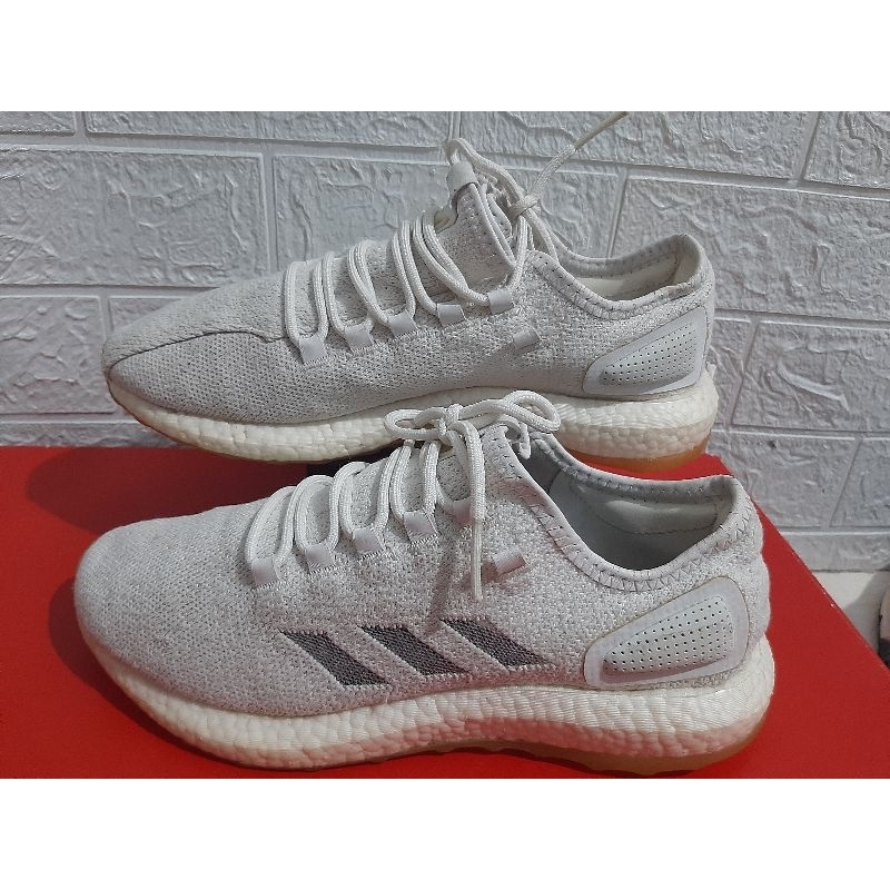 Jual Adidas sepatu seken orii size 42(26cm) | Shopee Indonesia