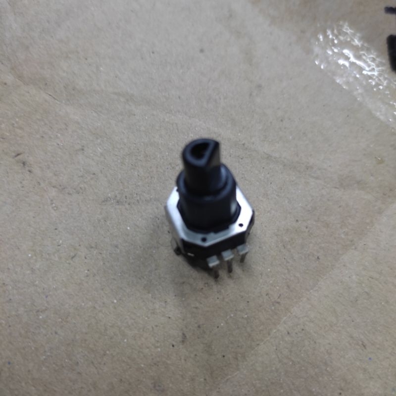 Jual Potensio Rotari Digital 5 pin Swith + Klik On | Shopee Indonesia