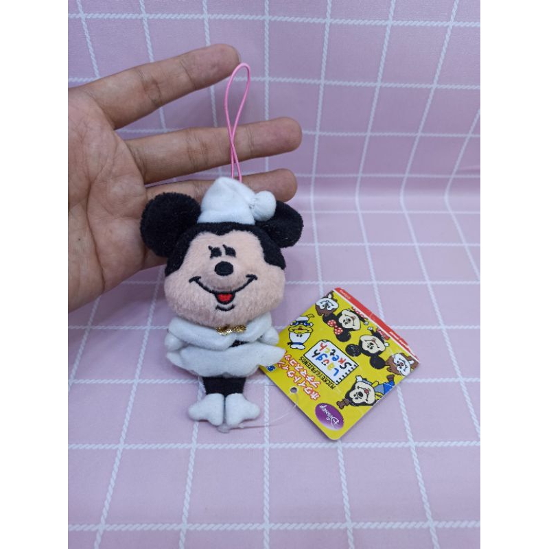 Jual boneka Minnie mouse x laugh sketch original new tag | Shopee Indonesia