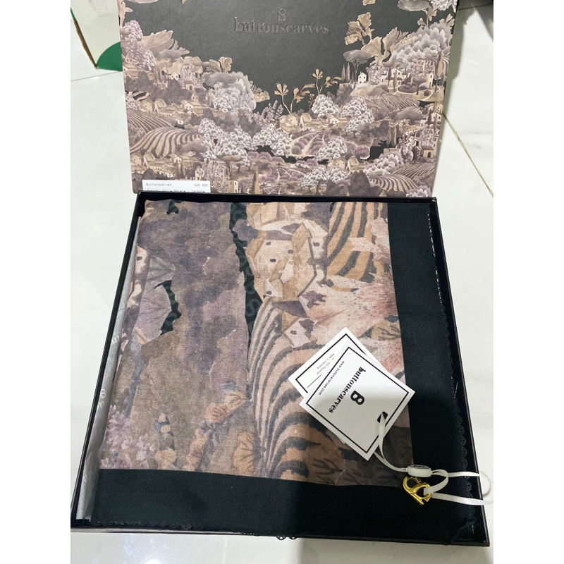 Jual tuscany series Buttonscarves new Ready lengkap box | Shopee Indonesia