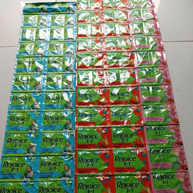 Jual shampo REJOICE 3 IN 1 Kemasan renteng isi 12 dobel murah | Shopee ...