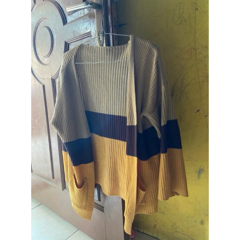 Jual (Preloved)Thrift Sweaters/Hoddie/Baju/Tas Miniso/Tas Sophie Martin ...