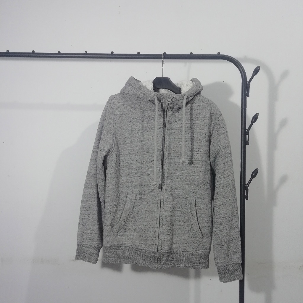 Jual POLHAM Essential Sherpa Putih | Sweater Hoodie | Second Original ...