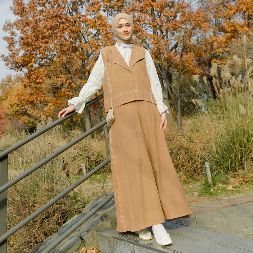 Jual Lozy Hijab - Haffa Set (One Set Linen Vest dan Rok) | Shopee Indonesia