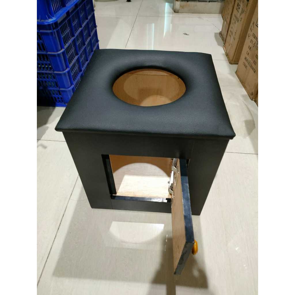 Jual KURSI RATUS / BAHAN KAYU/ KOKOH/ EMPUK | Shopee Indonesia
