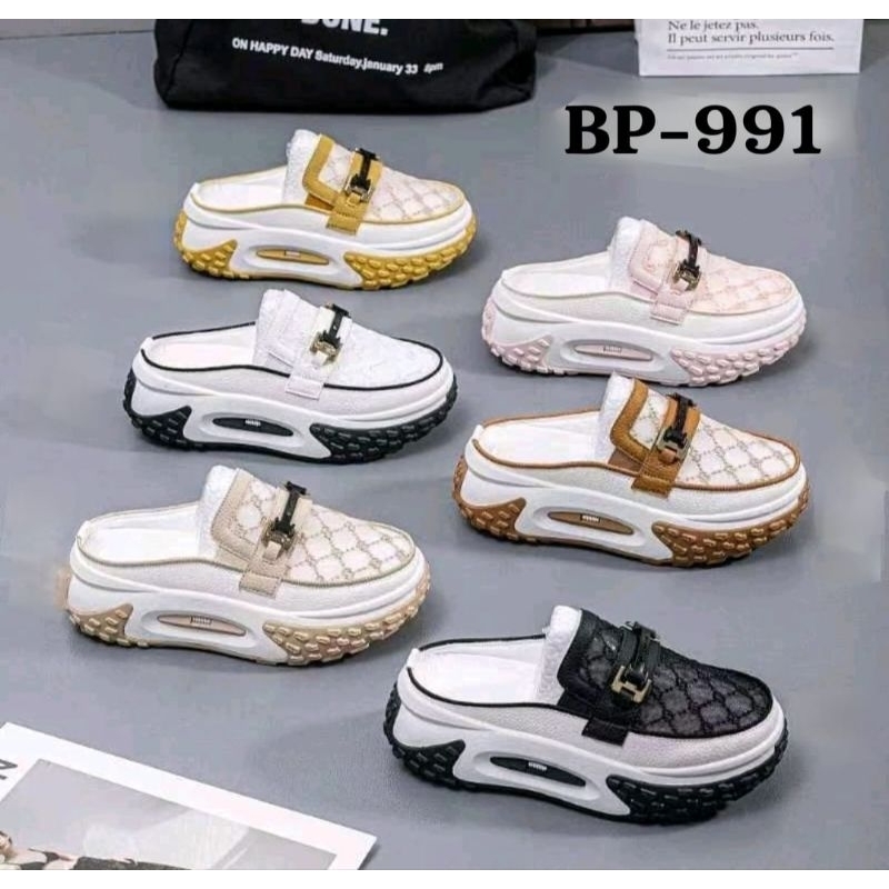 Jual Sepatu Bustong Slip on Miu-Miu Wanita Import100% | Shopee Indonesia