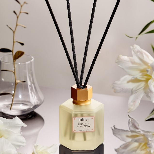 Jual Mine. Perfumery | Cheerful Chamomile - 100ml Home Diffuser | Shopee Indonesia
