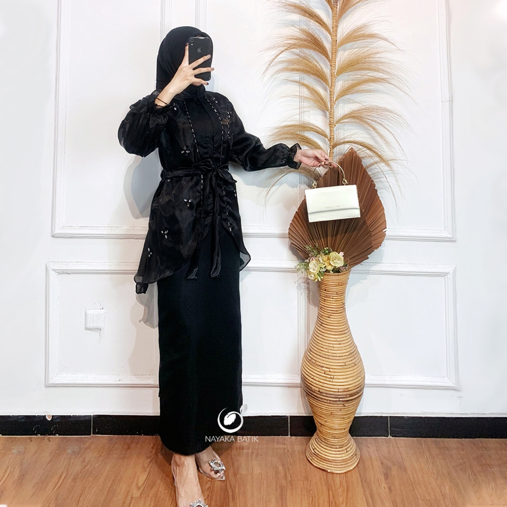 Jual NAYAKA BATIK BUSUI FRIENDLY - Gamis Polos Mix Organza Payet ...