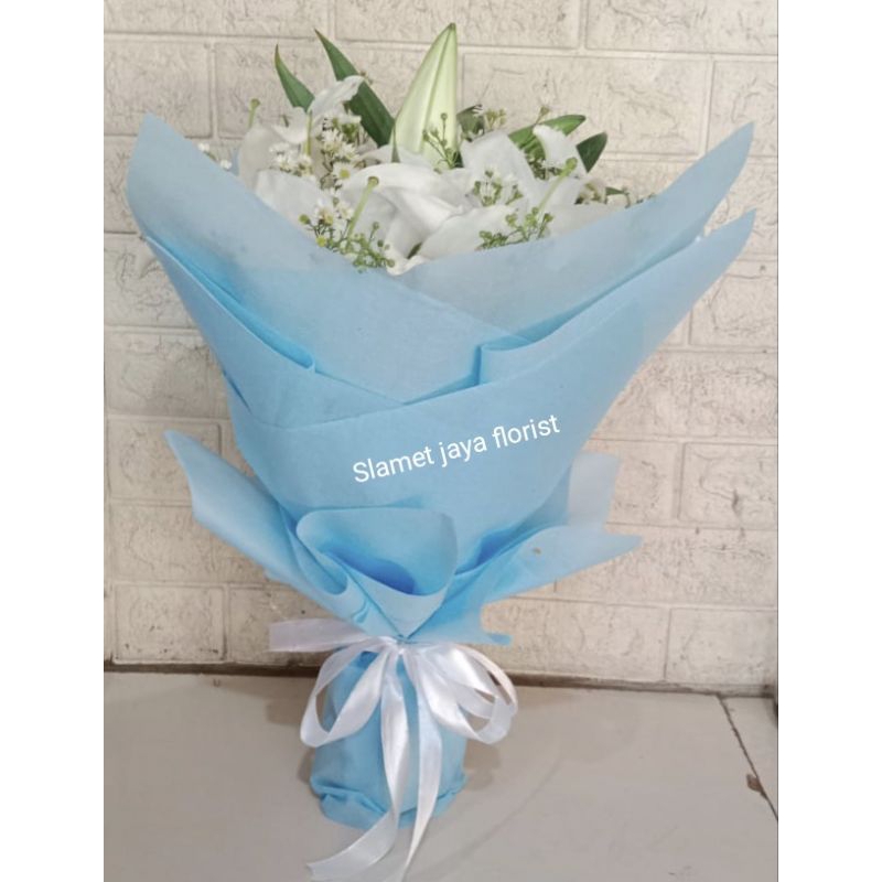 Jual buket tangan bunga lily segar/kado ultah/wisuda/valentine ...