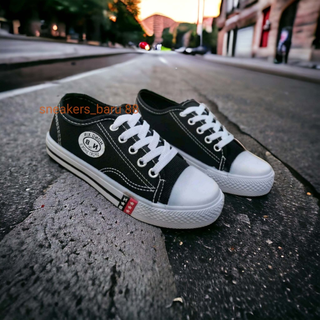 Jual sepatu merek NB hitam putih sepatu pilihan anak sekolah ukuran ...