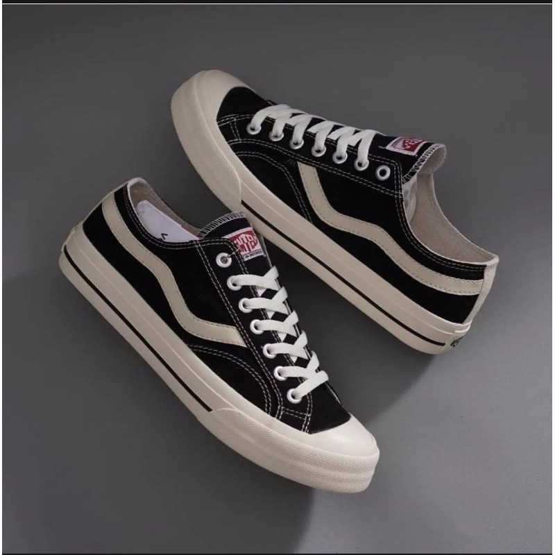 Jual Sepatu hitam putih pria | Shopee Indonesia