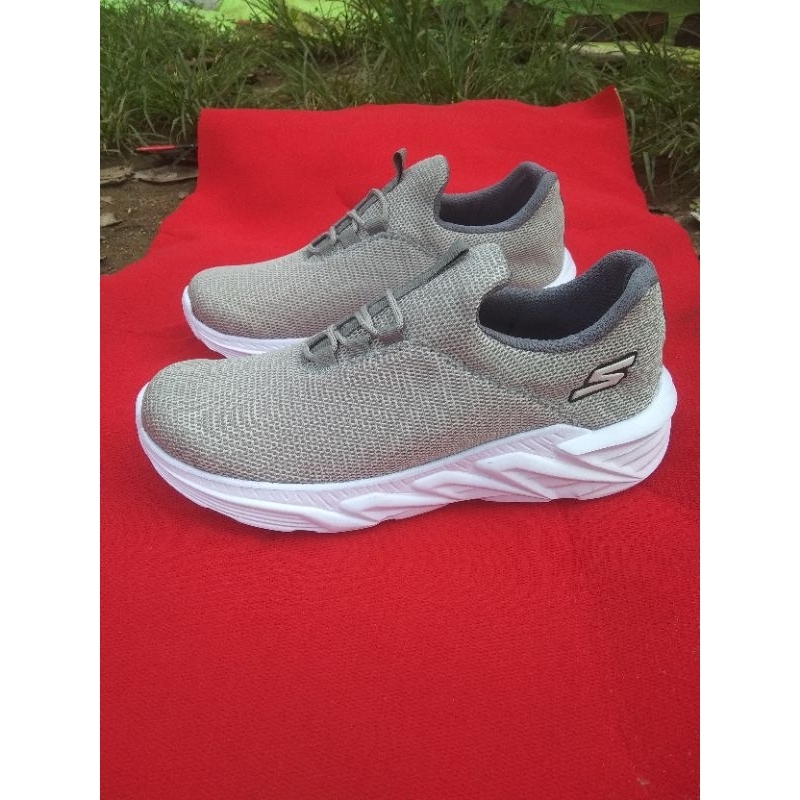Jual PEREMium!! Sepatu Raning,Seneker,Sekecer,Senam Gorun(COD) | Shopee ...