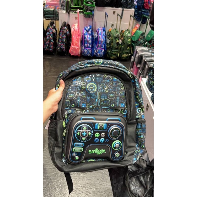 Jual SMIGGLE VIRTUAL CLASSIC BACKPACK BLACK | Shopee Indonesia
