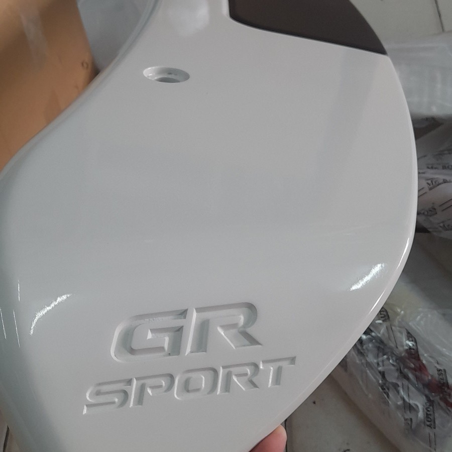 Jual Spoiler Toyota CALYA Daihatsu SIGRA model TRD lampu - Putih, +Logo ...