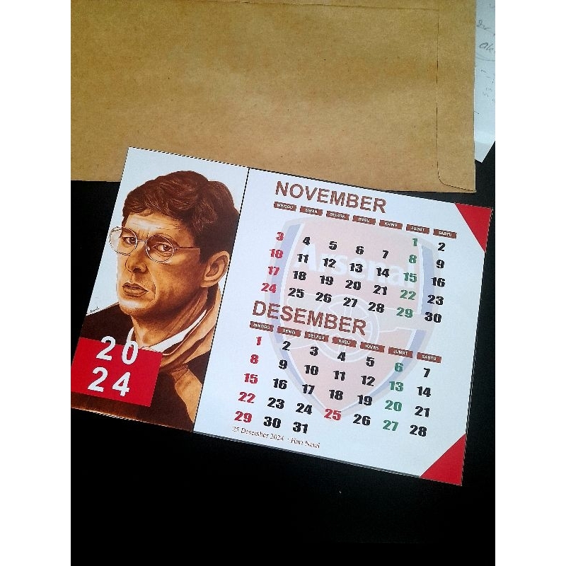 Jual kalender meja arsenal , kalender bola, kalender sketsa | Shopee ...